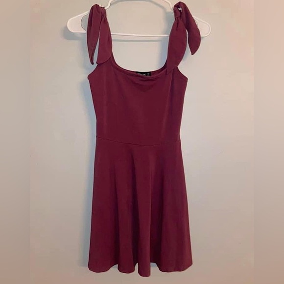 Popular Basics | Dresses | Popular Basics Maroon Shoulder Tie Dress ...